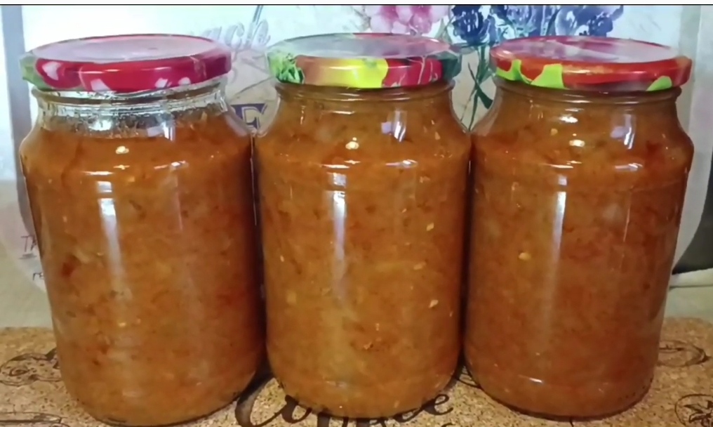 Кабачковая икра! Готовит муж! Squash caviar!! My husband cooks!