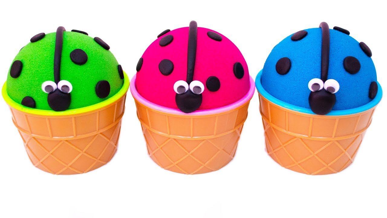 Божьи Коровки из Кинетического Песка с игрушками из мультиков - Учим Цвета