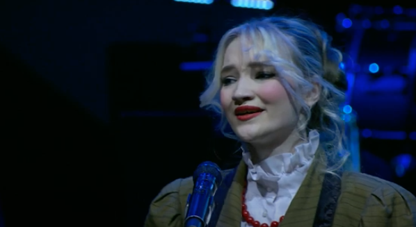 "Женитьба" (отрывок). Николай Гоголь. Читает наизусть Полина Скрябикова.