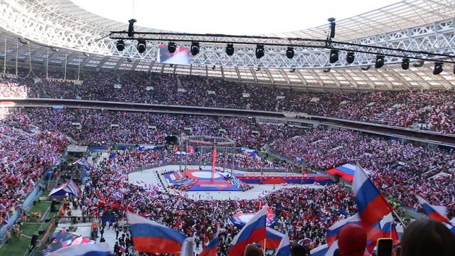 Офицеры. О. Газманов. Концерт-митинг в «Лужниках», посвящённый Дню воссоединения Крыма с Россией.