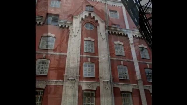 Здание бывшей мельницы торгового дома Н.И. Петров и Ф.И. Поляков