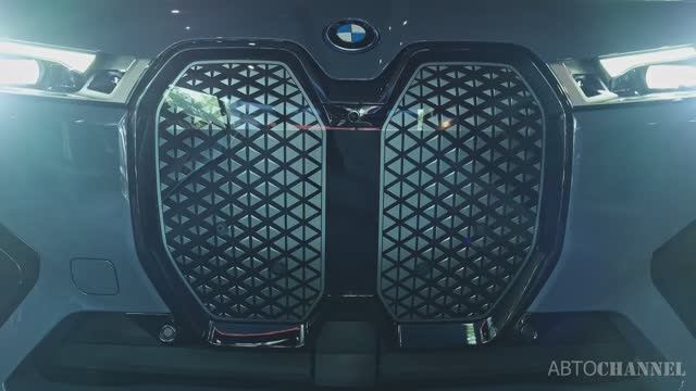 BMW iX — спортивный электрический кроссовер от BMW