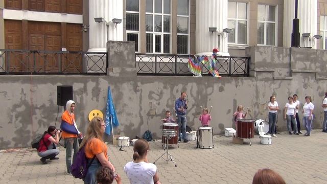 20180721 Театральный дворик 2018. Мастер-класс по игре на барабанах театра «Эрмитаж» (Тула)
