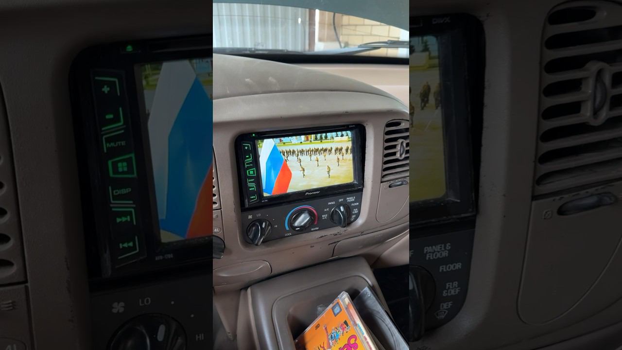 Кинотеатр в машине) Ford Expedition