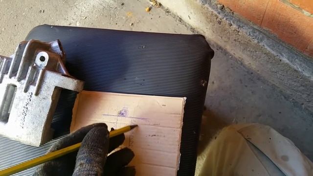 как выкрутить поломаный штуцер на тормозном суппорте.mp4
