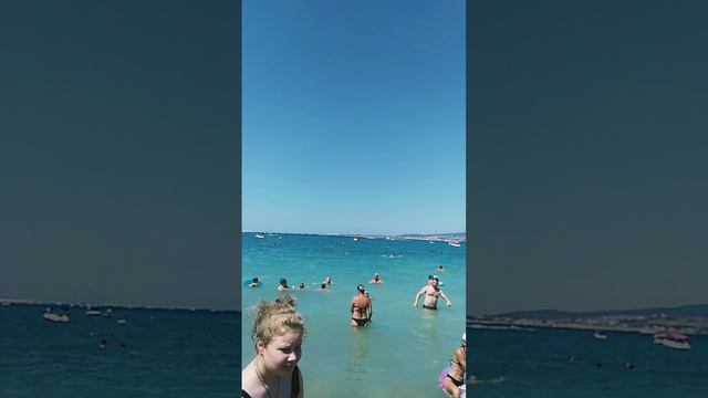 Городской пляж в Геленджике ☀️🌊🏖️