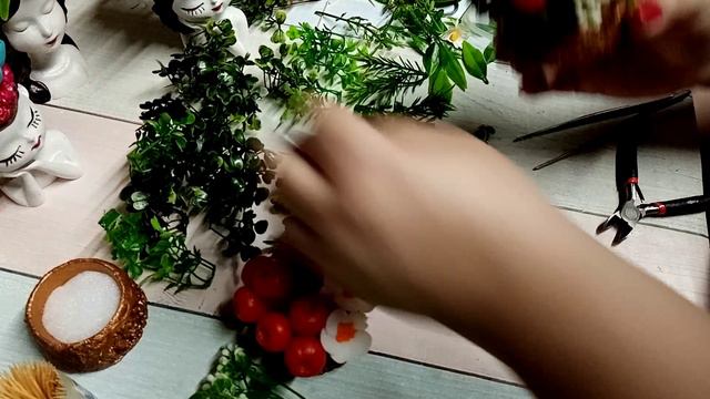 Мыловарение\Собираю в гипсовом подсвечнике букет из мыла.