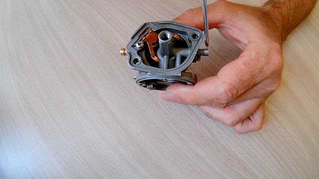 Карбюратор лодочного мотора 2.6. Установка винта качества смеси