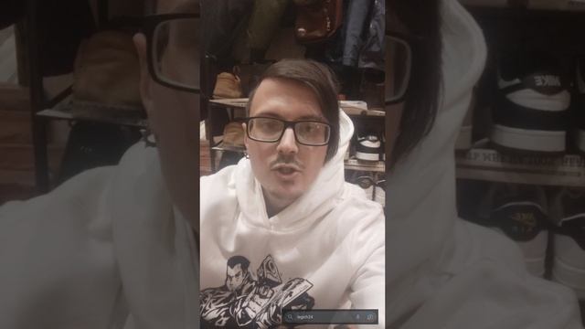 Любишь переобуваться? #обувь #переобуваться #мудрыеслова