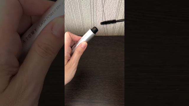 Тушь от Атоми.