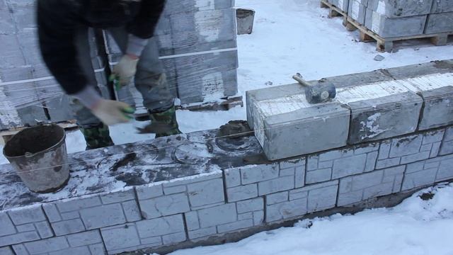 Кладка теплоблока на цоколь