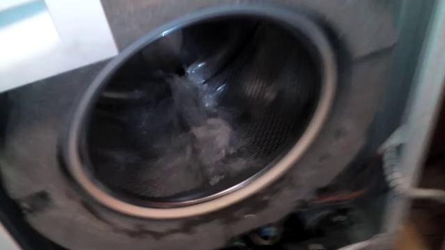 Тест стиралки без крышки люка и передней панели