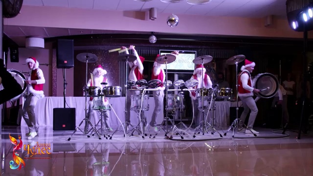 Корпоративный Новый Год от агентства праздников "Лавка Чудес" в стиле "Апокалипсис отменяется"