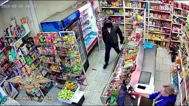 В Мамоново полицейские по горячим следам раскрыли разбойное нападение на продуктовый магазин