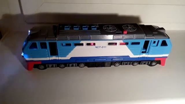 Локомотив бирюзовый. Новый. Купить по ссылке под видео.