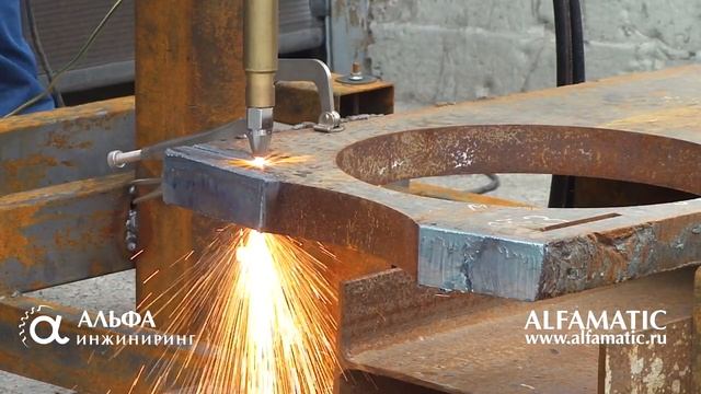 Газовая резка промышленным роботом FANUC.mp4