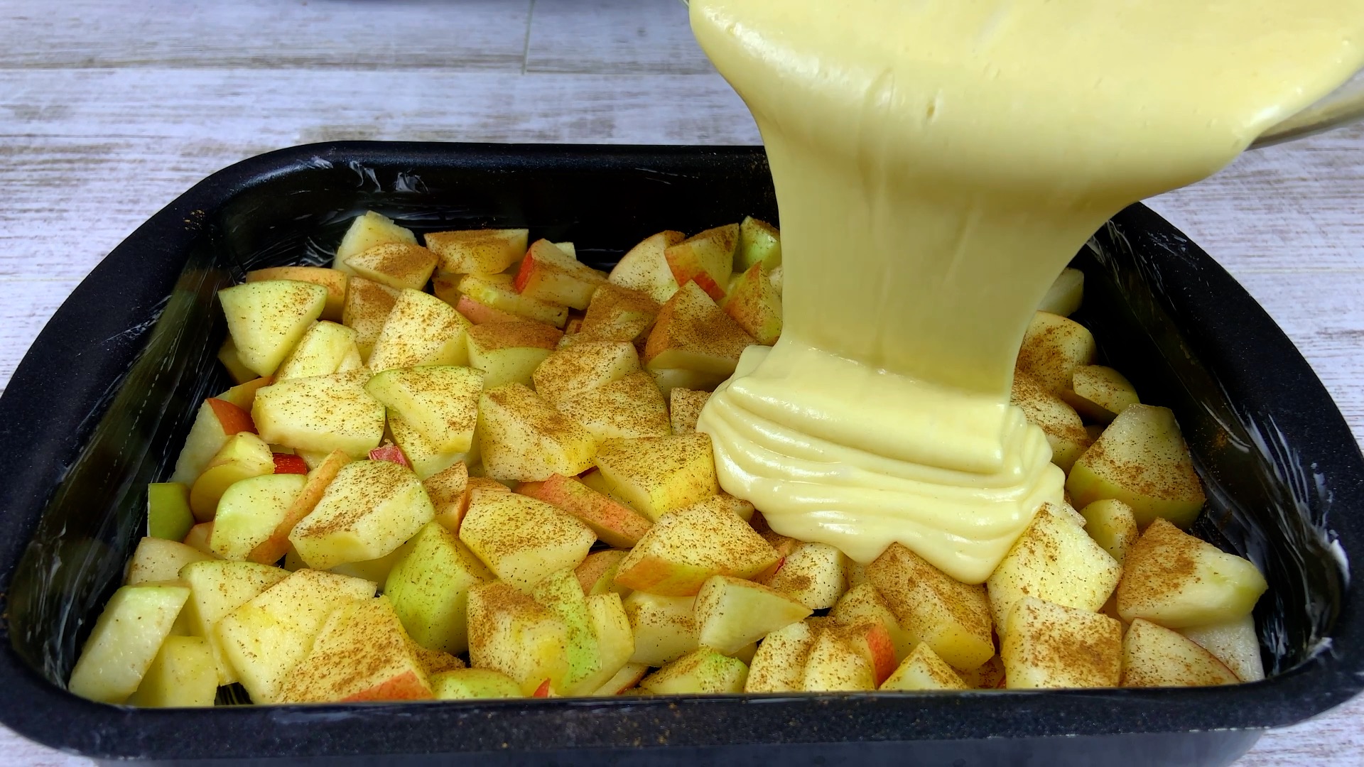 Мало теста, много начинки! Невидимый яблочный пирог. Яблочный пирог НАМНОГО проще и быстрее, чем Шар