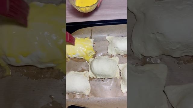 Перевёрнутые слойки с  нектаринами😋