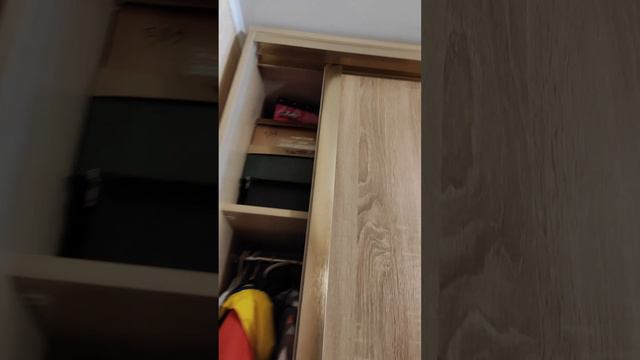 Шкаф-купе в узкий коридор всегда удобный вариант 😌