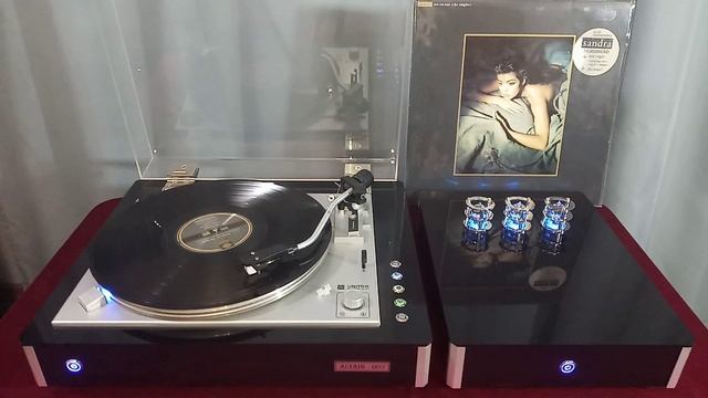 📀Проигрыватель винила с ламповым фонокорректором💥