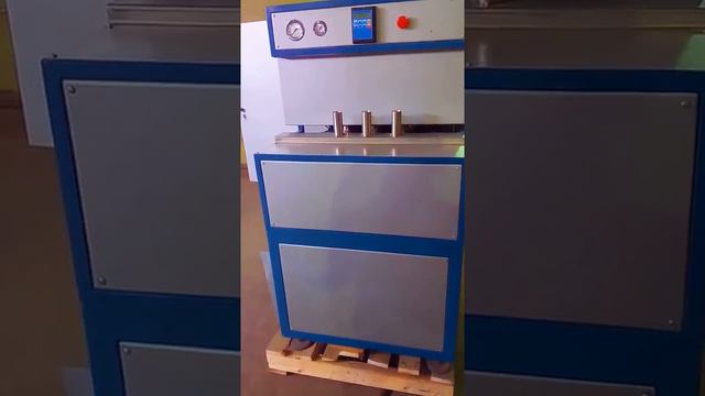 28/Обзор установки для выдува ПЭТ. Комплект выдува для производства бутылок ПЭТ объемом 025л до 6л