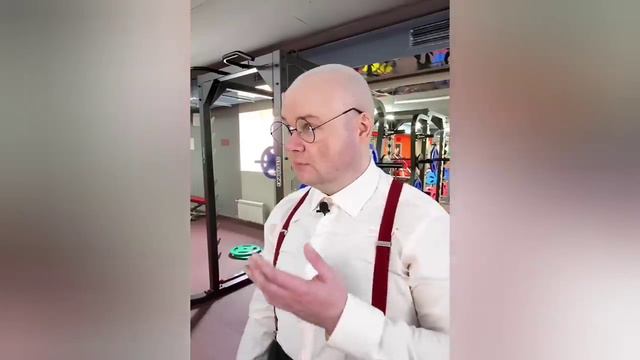 Мамино 34-летнее сокровище шокирует спортзал.