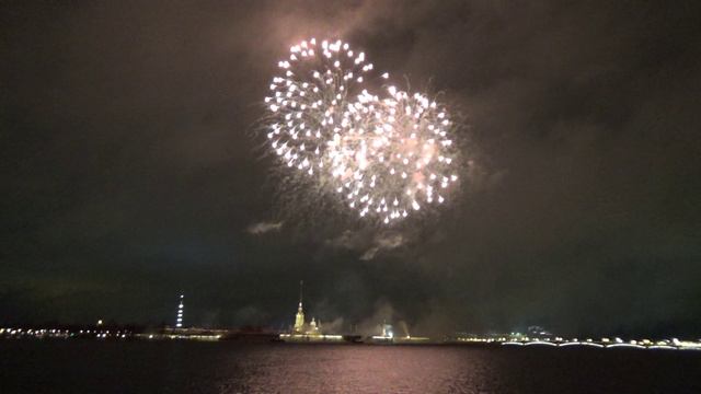 Санкт-Петербург Праздничный салют по случаю Дня защитника Отечества 2020