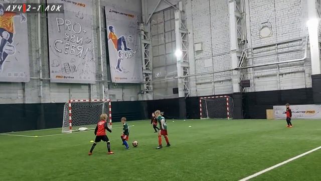 Матч по футболу  ФК ЛУЧ - ЛОКОМОТИВ