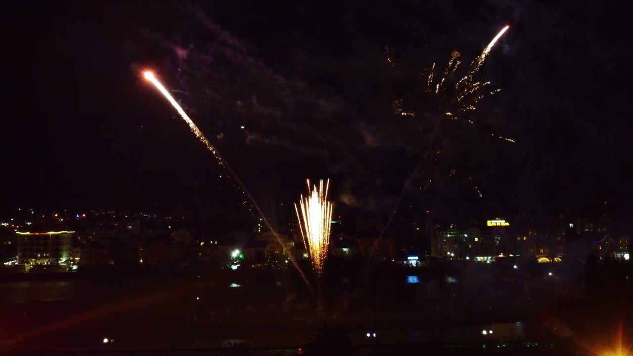 Мандарин Show must go on