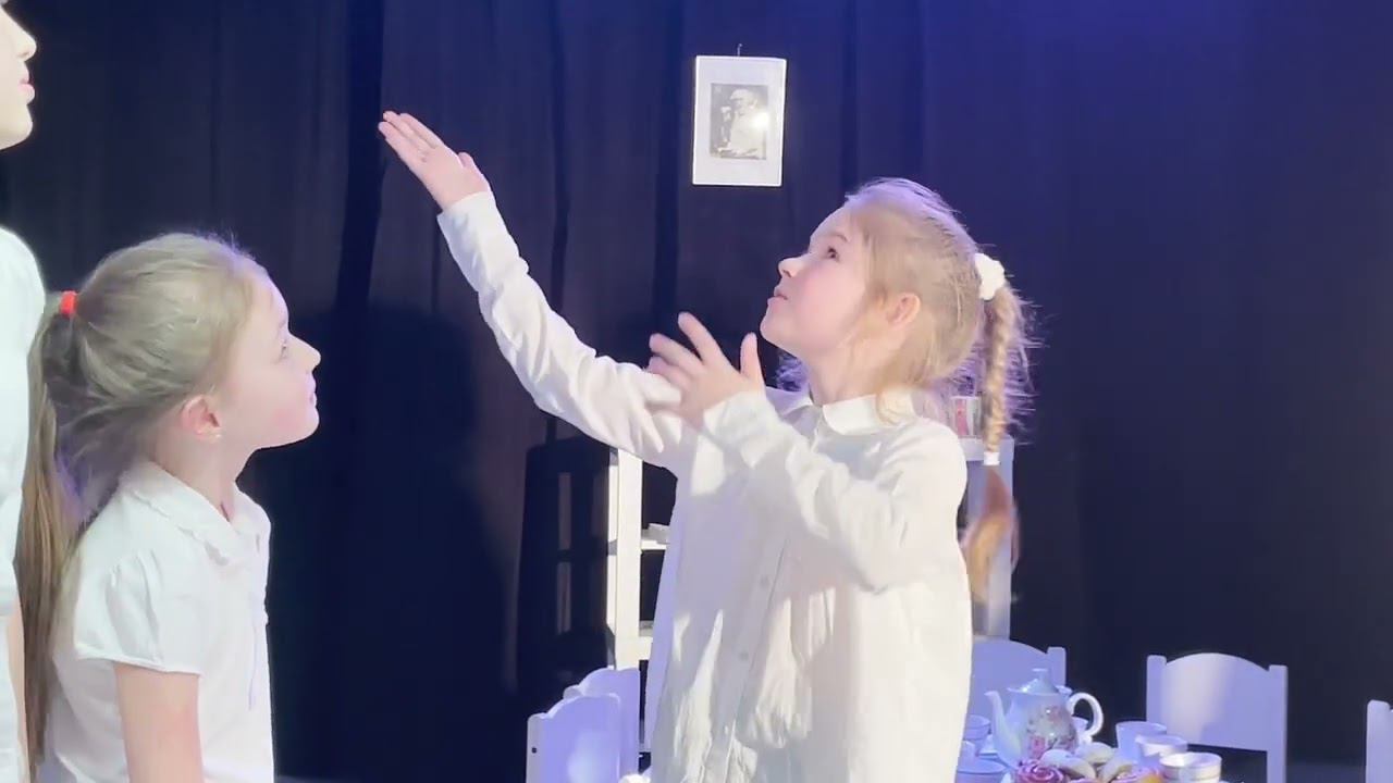 Кира Теренина в спектакле «Весна света» (фрагменты)