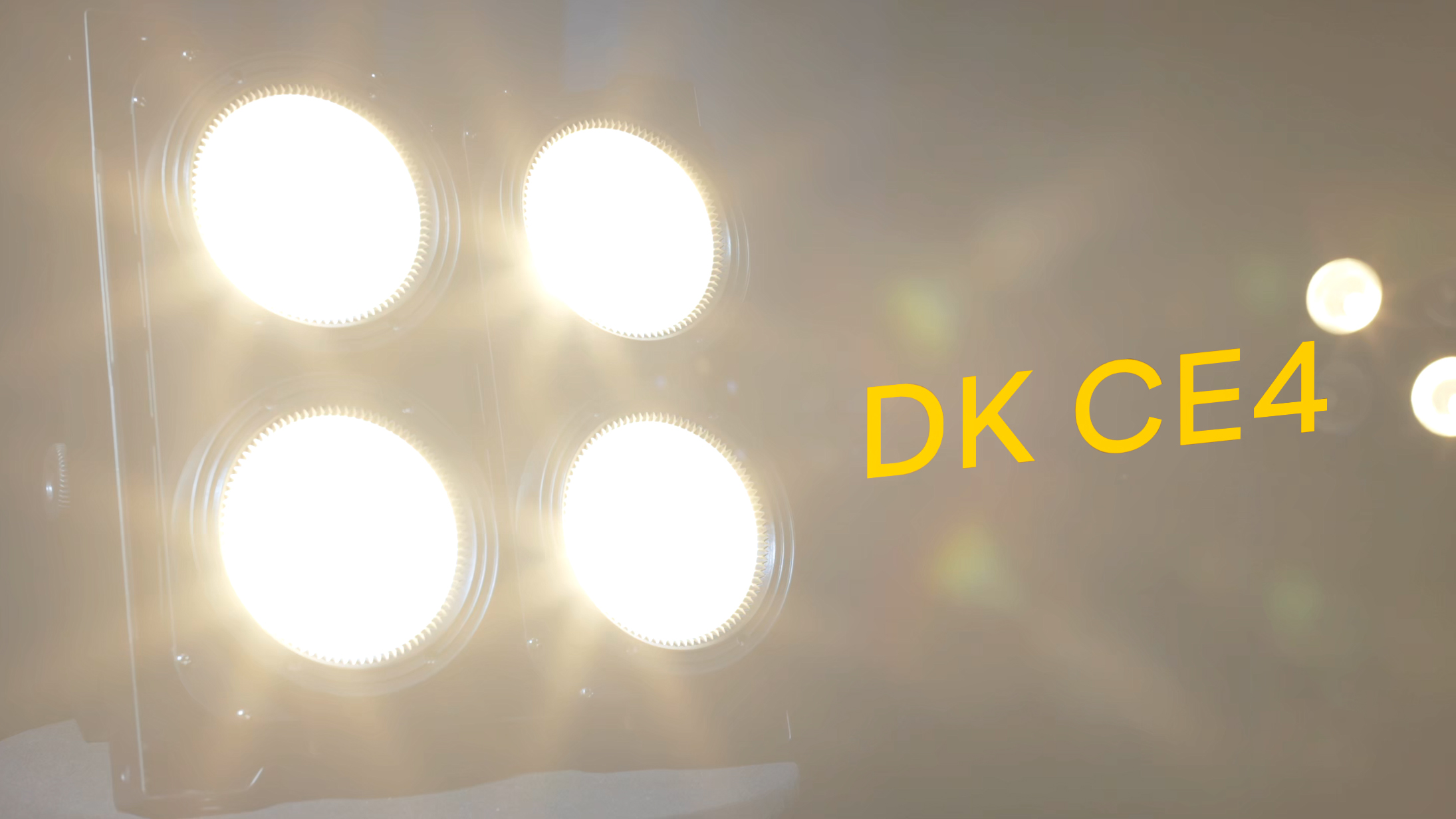 DK pro CE4 - светодиодный прожектор типа Блайндер