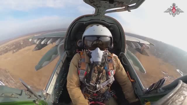 Боевая работа экипажей штурмовиков Су25 на_Донецком_направлении