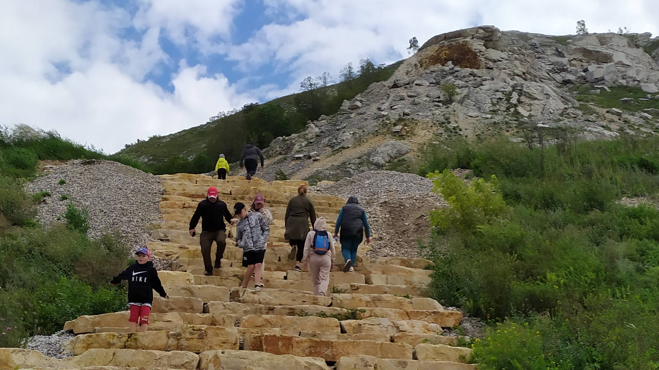 Родные просторы .Исследуем красоты горы ТОРАТАУ В Башкирии. Волшебство природы в сердце России