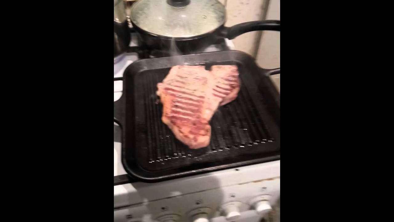 Продолжаю жарить стейк