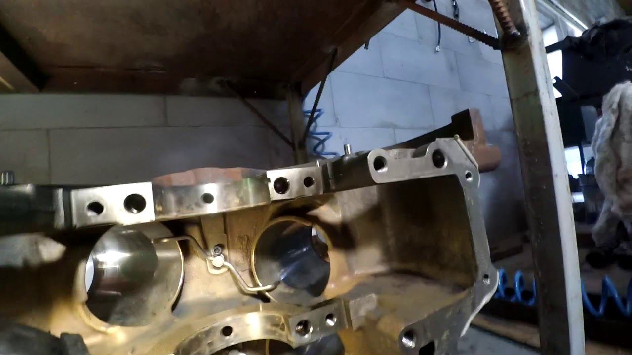 Toyota Land Cruiser 200 разбор остатков обвеса  осмотр блока и запчастей