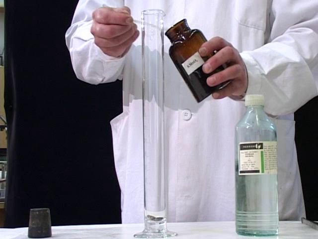 051  Взаимодействие ацетилена с хлором