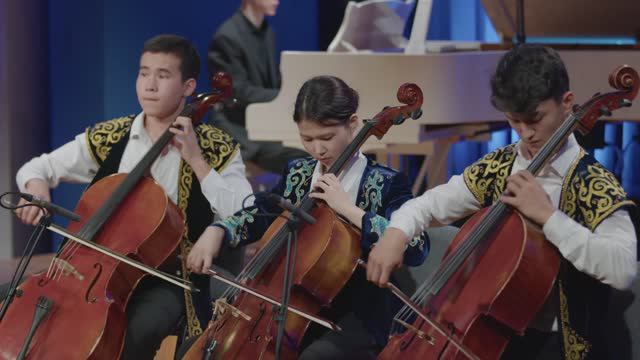 Усенов - Попурри | Ансамбль "Рауан"