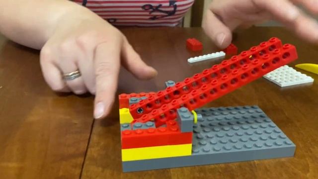 Мастер-класс по Лего-конструированию. Сборка катапульты