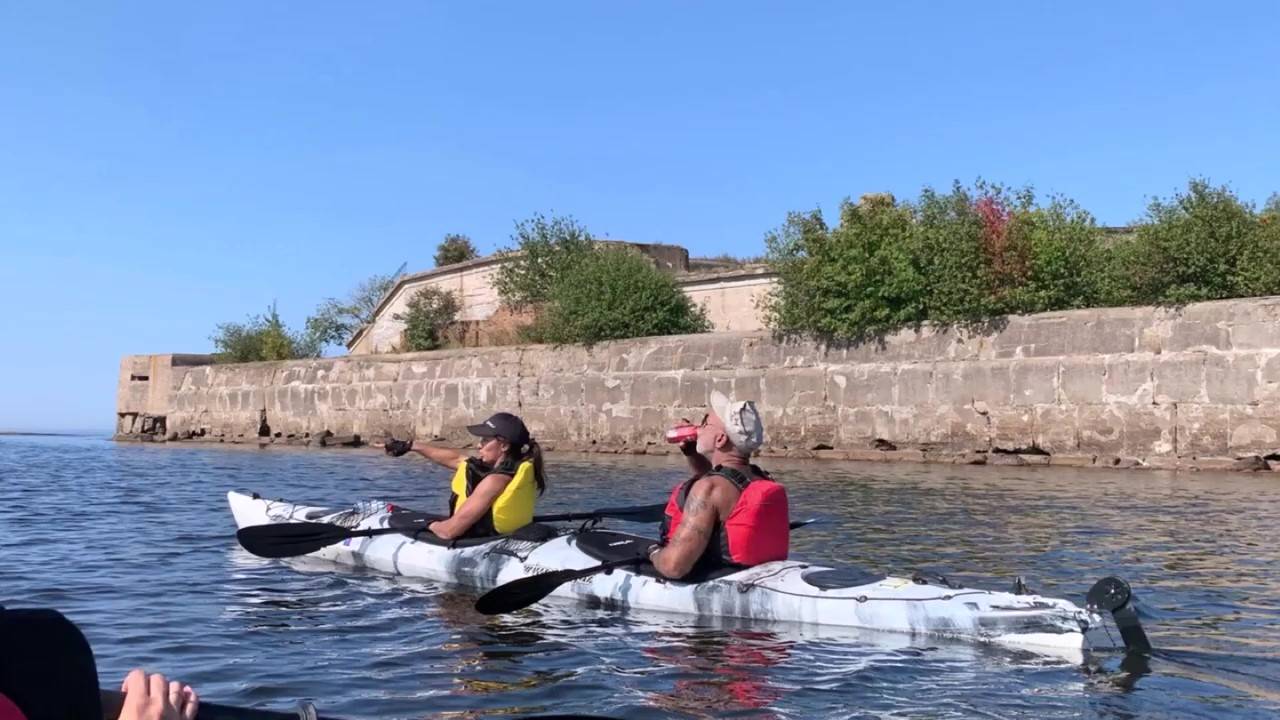 Рекреационный каякинг. Форт Тотлебен. Август 2019.