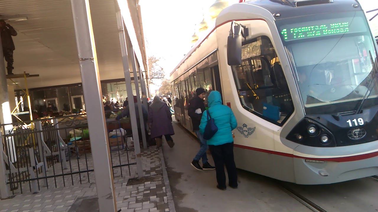 На Центральном забыли про доступную среду и удобство пассажиров трамвая