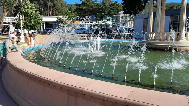 20240804_171519. Кабардинка 2024, фонтан.