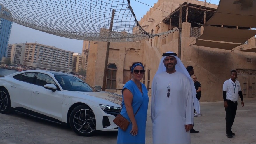 Дубай пешком 95 км