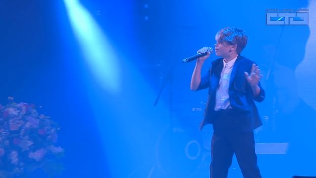 Рутгер Гарехт  "Журавль по небу летит" на Дне строителя в СанктПетербурге 2018 Ледовый дворец