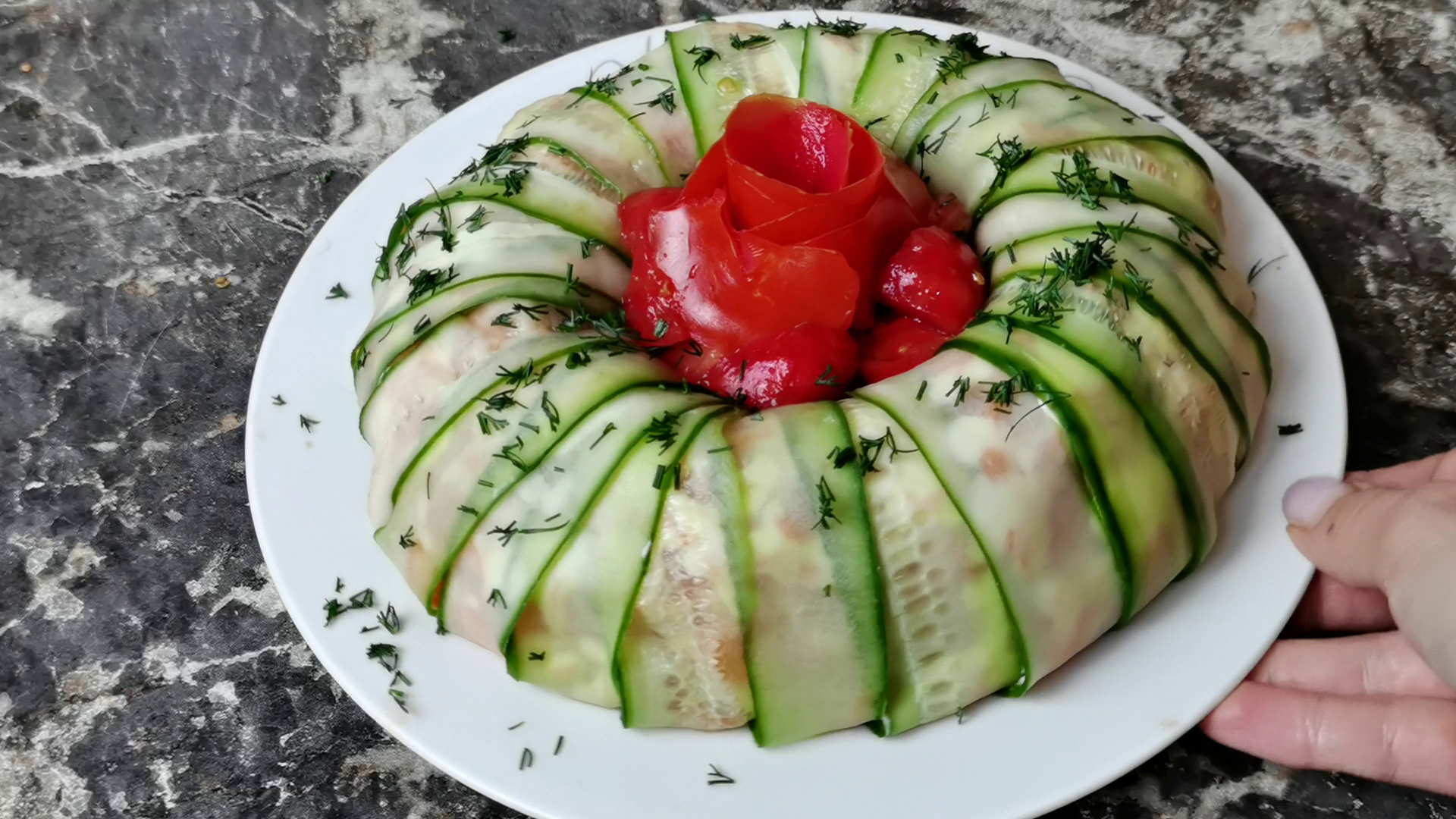 Праздничный салат с курицей . Простой, вкусный и нарядный