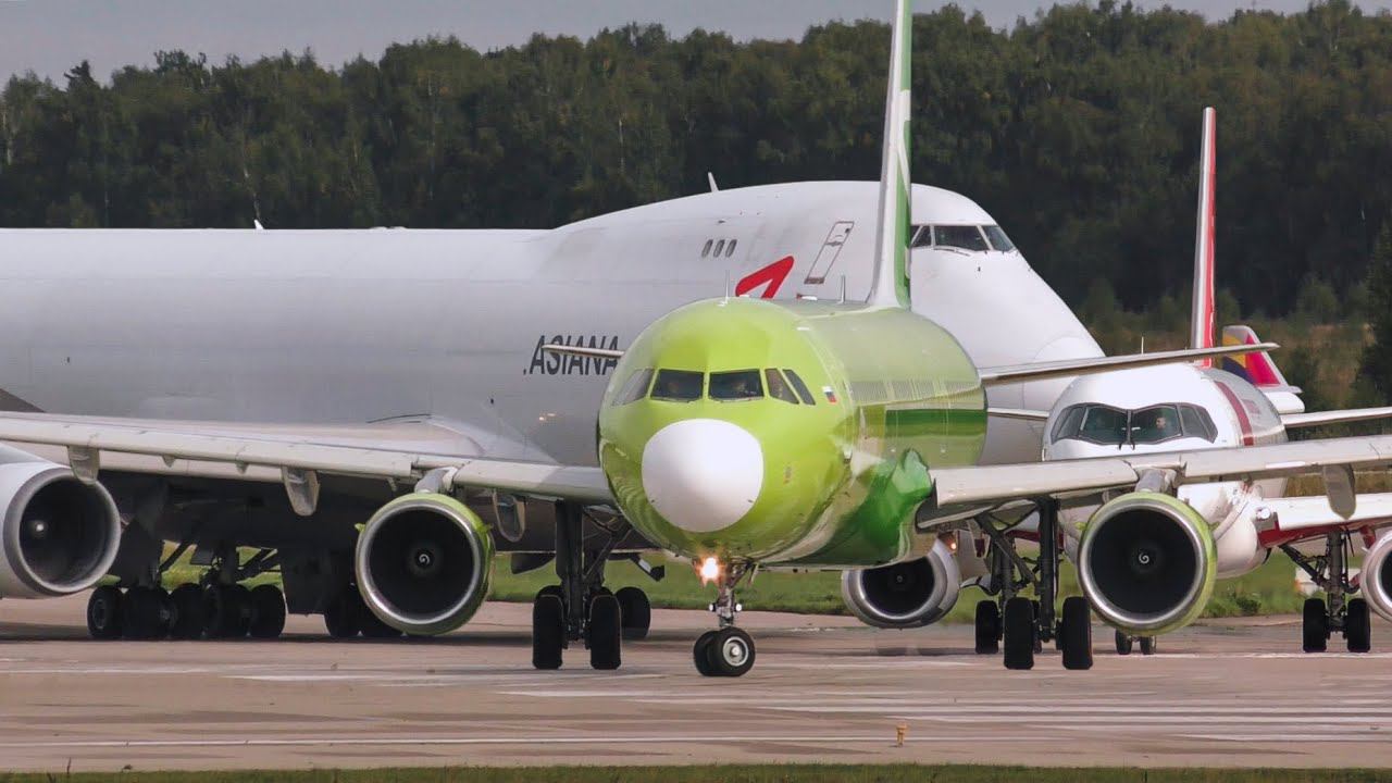 Очередь из самолётов.  Домодедово, более 30-ти взлетов и посадок крупным планом. Сентябрь 2021