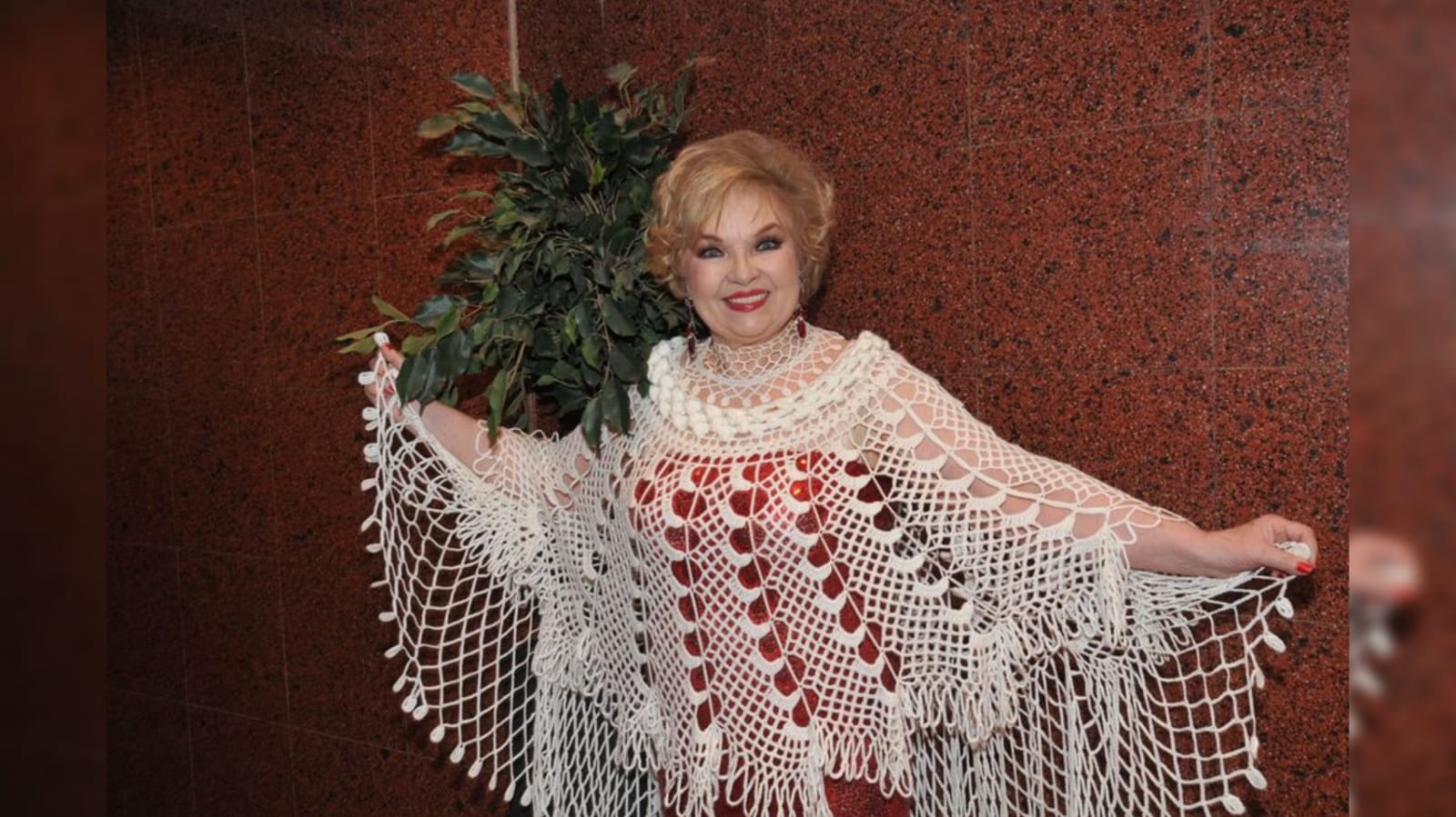 Заслуженная артистка России Валентина Собанцева "Туманы синие"  (муз. С. Захаренко, сл. И.Скибиной)