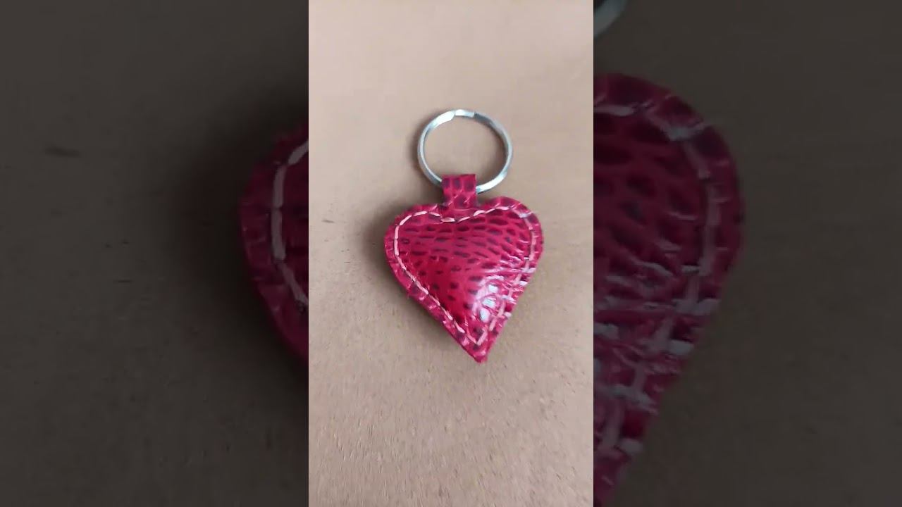 Брелок из кожи. Кожаное сердце ❤️❤️❤️