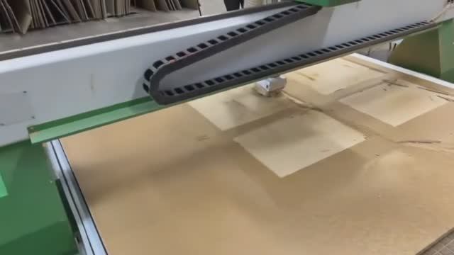 Изготовление дверей купе на станке ЧПУ из МДФ