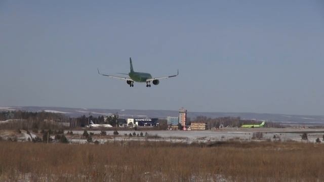 VQ-BTO S7 - SIBERIA AIRLINES AIRBUS A320-271N посадка в BQS / UHBB