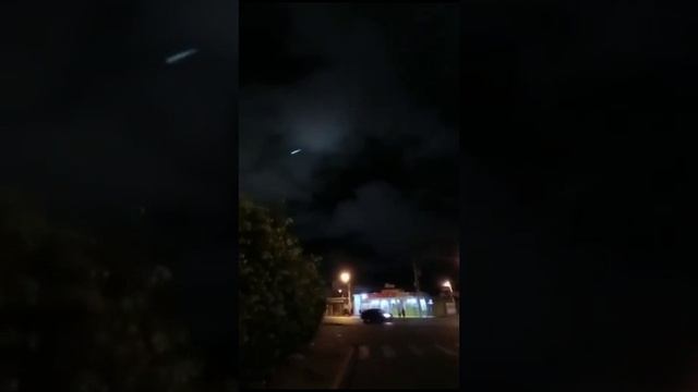 Полиции в Эквадоре пришлось перекрыть место падения метеорита, оставившего небольшой кратер